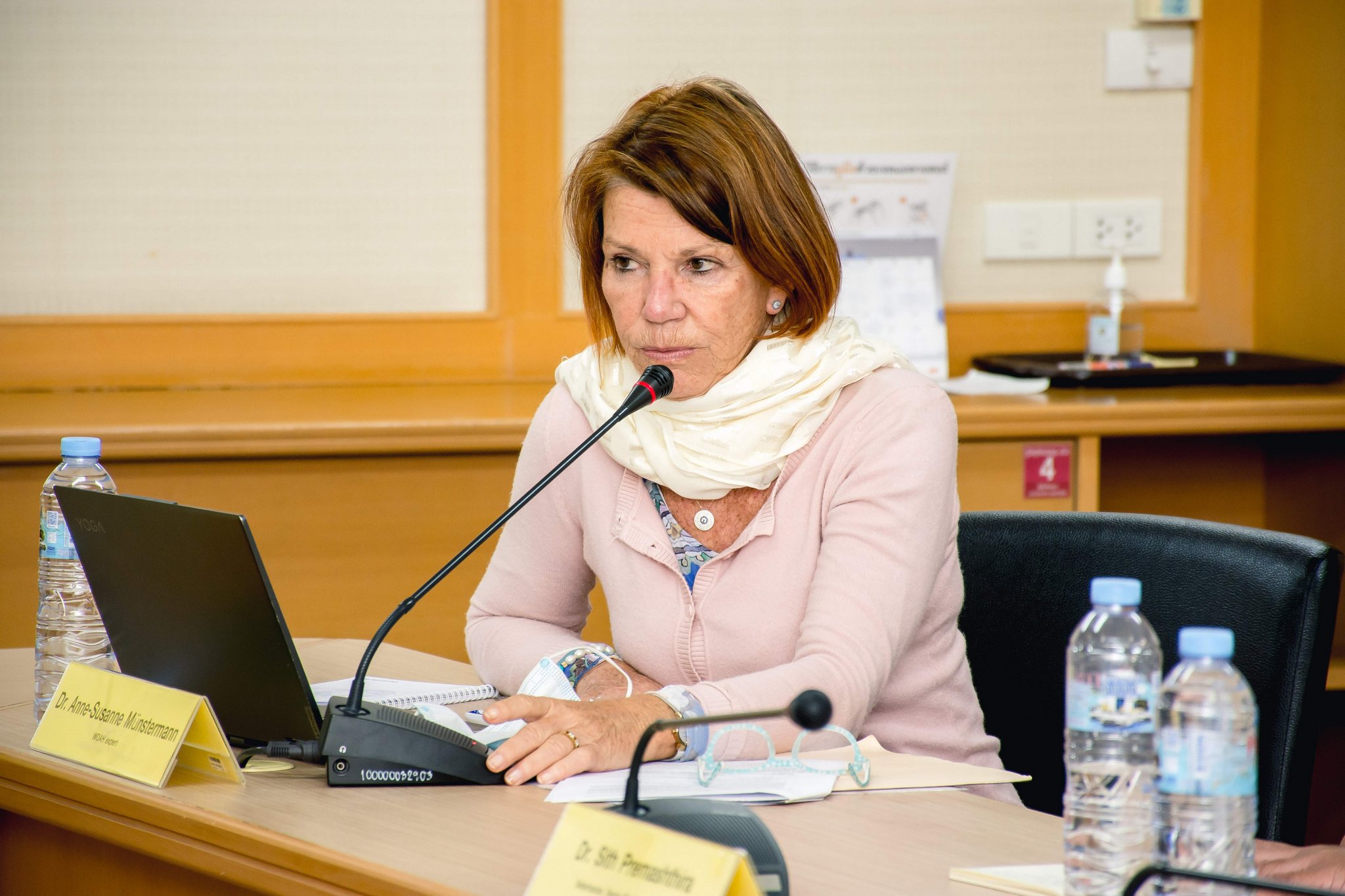 สถาบันสุขภาพสัตว์แห่งชาติได้จัดการประชุมต้อนรับการมาเยือนของ Dr. Anne ...